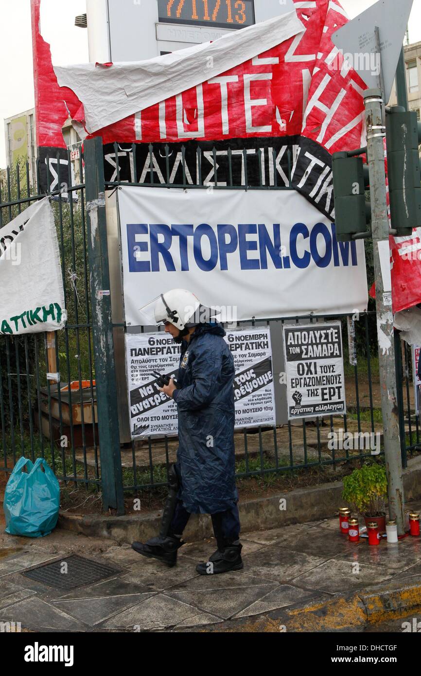 Athens, Greece. 7th Nov, 2013. Greek police blocks the main entrance of ...