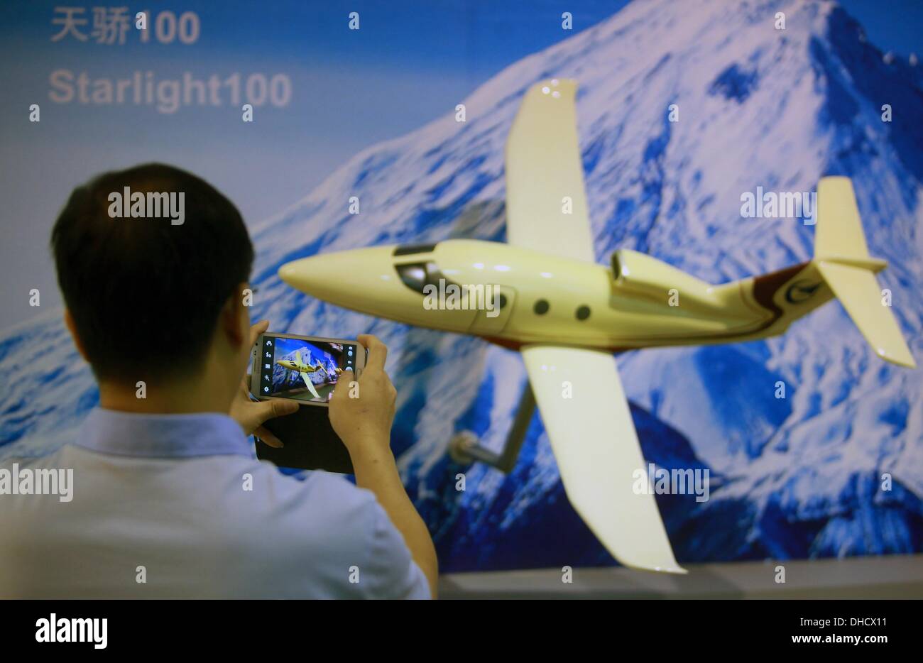 Zhuhai, GUANGDONG PROVINCE, CHINA, . 7th Nov, 2013. Chinese engineered ...