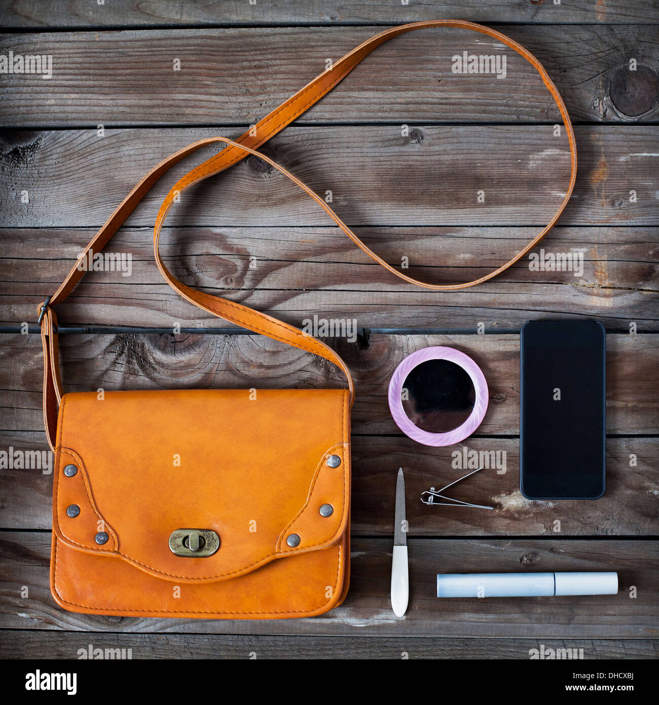 Woman empty purse retro hi-res stock photography and images - Alamy