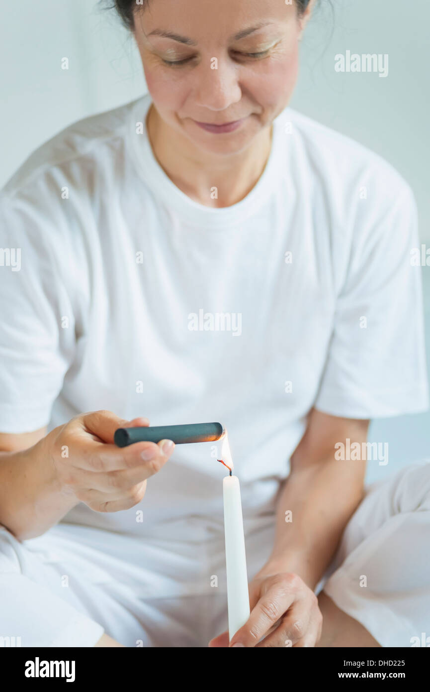 Tcm traditional chinese medicine hi-res stock photography and images ...