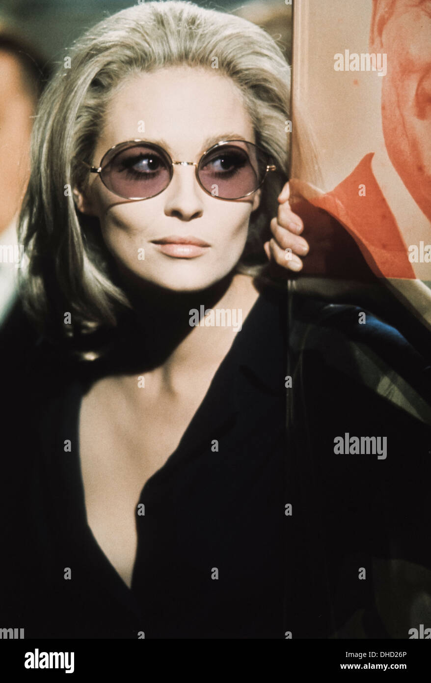 Faye dunaway hi-res stock photography and images - Alamy