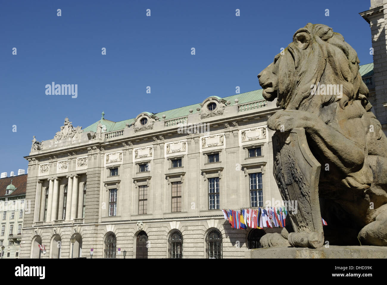 The lion of vienna hi-res stock photography and images - Alamy