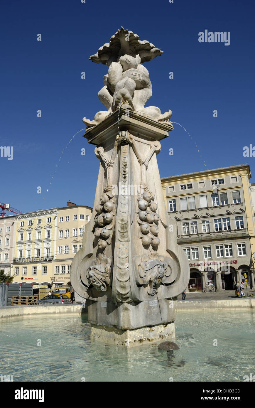 Houses on the main square hi-res stock photography and images - Alamy