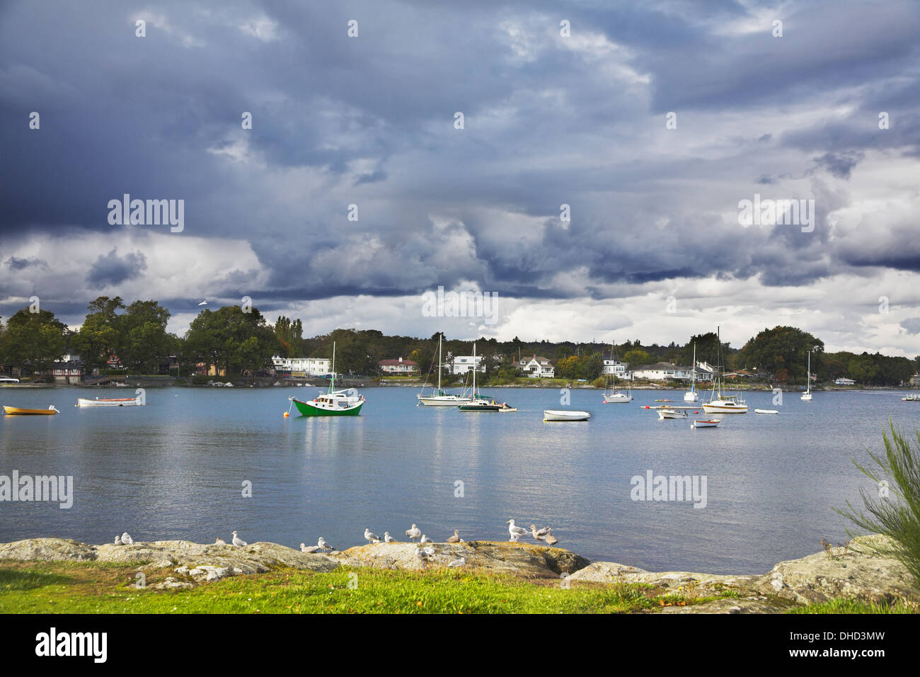 Classic luxury yachts hi-res stock photography and images - Alamy