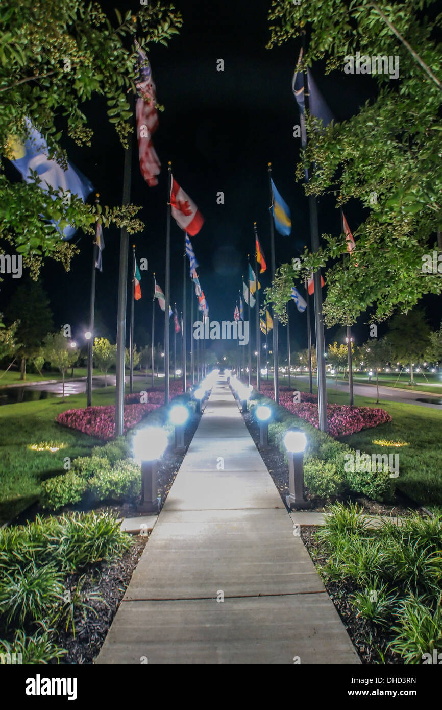 Alley flags hi-res stock photography and images - Alamy