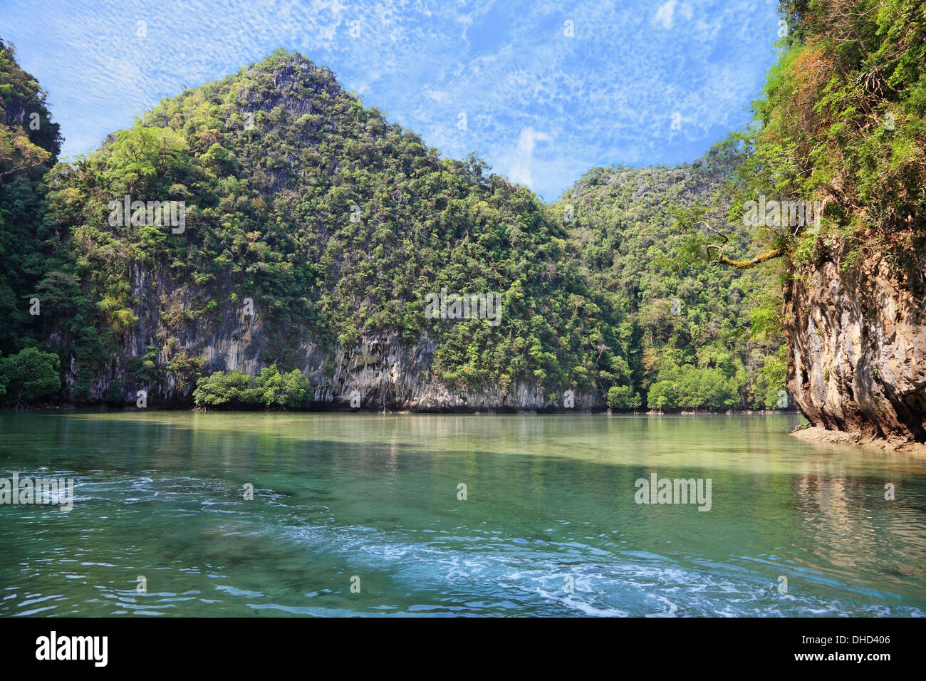 Emerald resort hi-res stock photography and images - Alamy