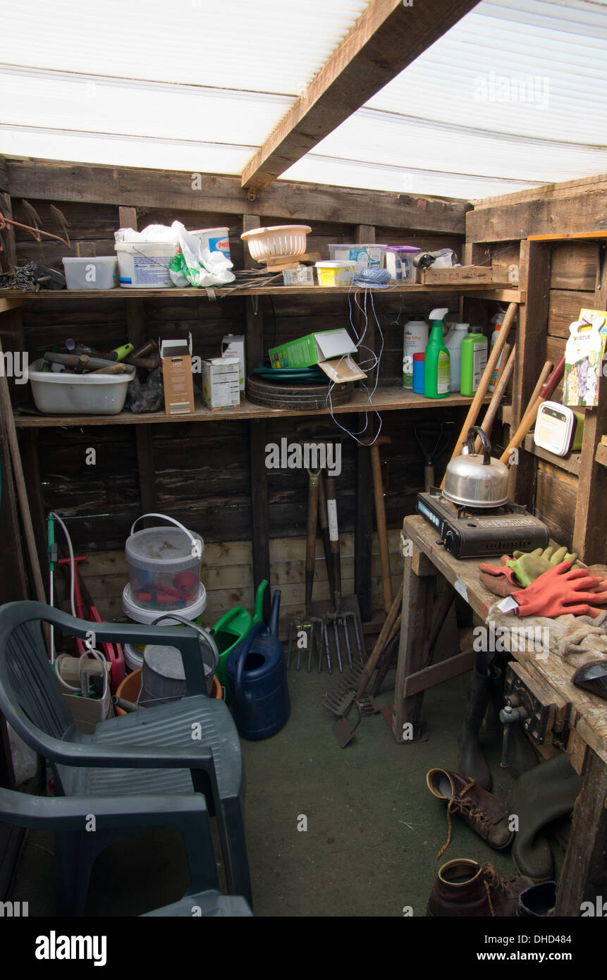 Allotment garden hut hi-res stock photography and images - Alamy