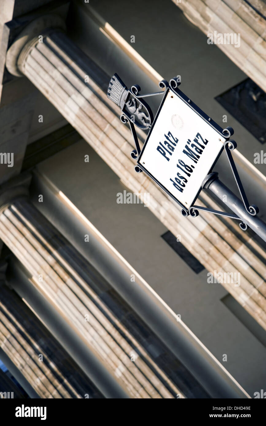 18 march icon hi-res stock photography and images - Alamy