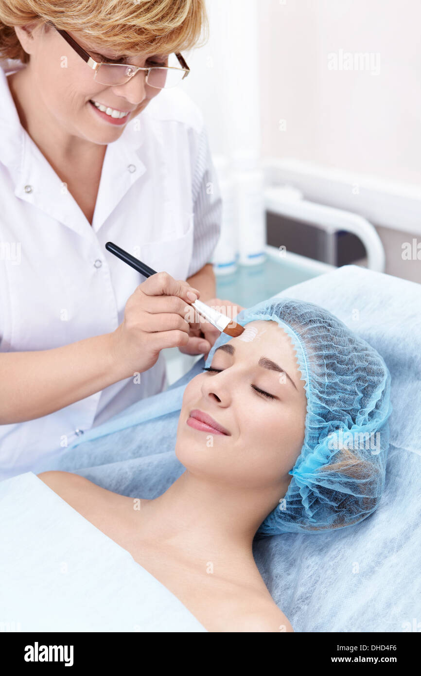 Cosmetic procedure hi-res stock photography and images - Alamy