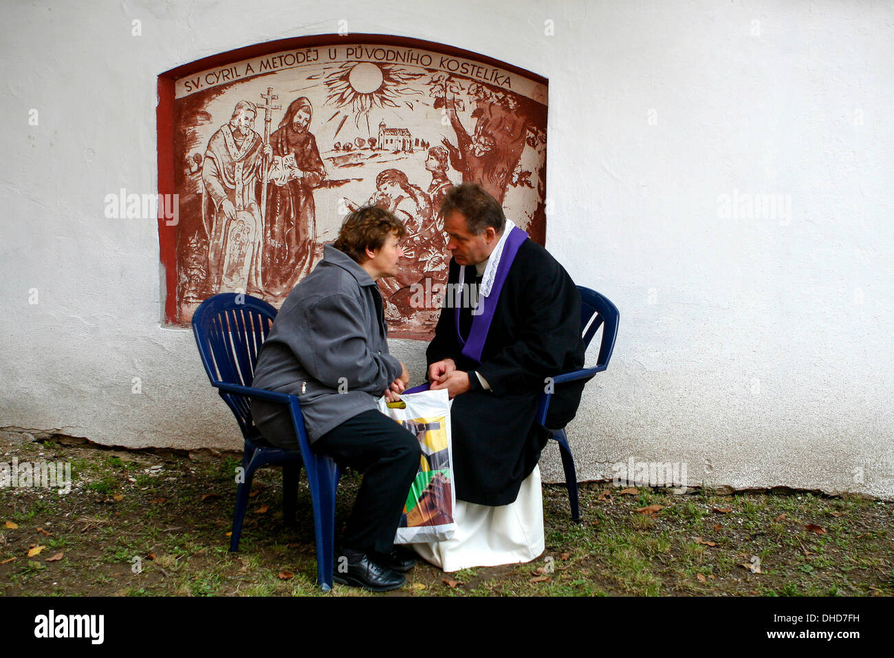 Catholic priest confession hi-res stock photography and images - Alamy