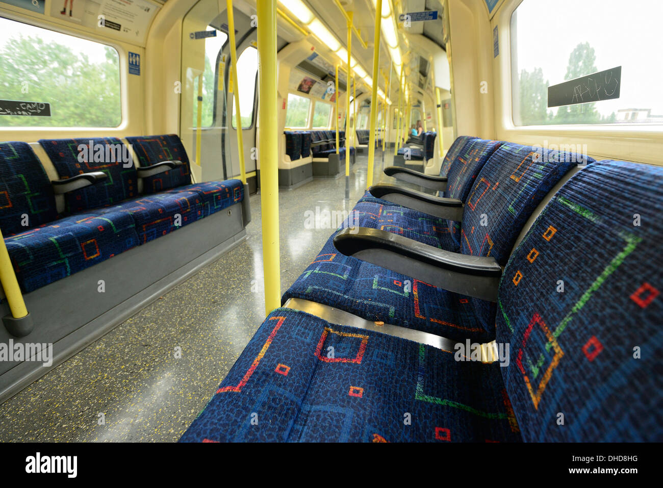 Empty london tube train hi-res stock photography and images - Alamy