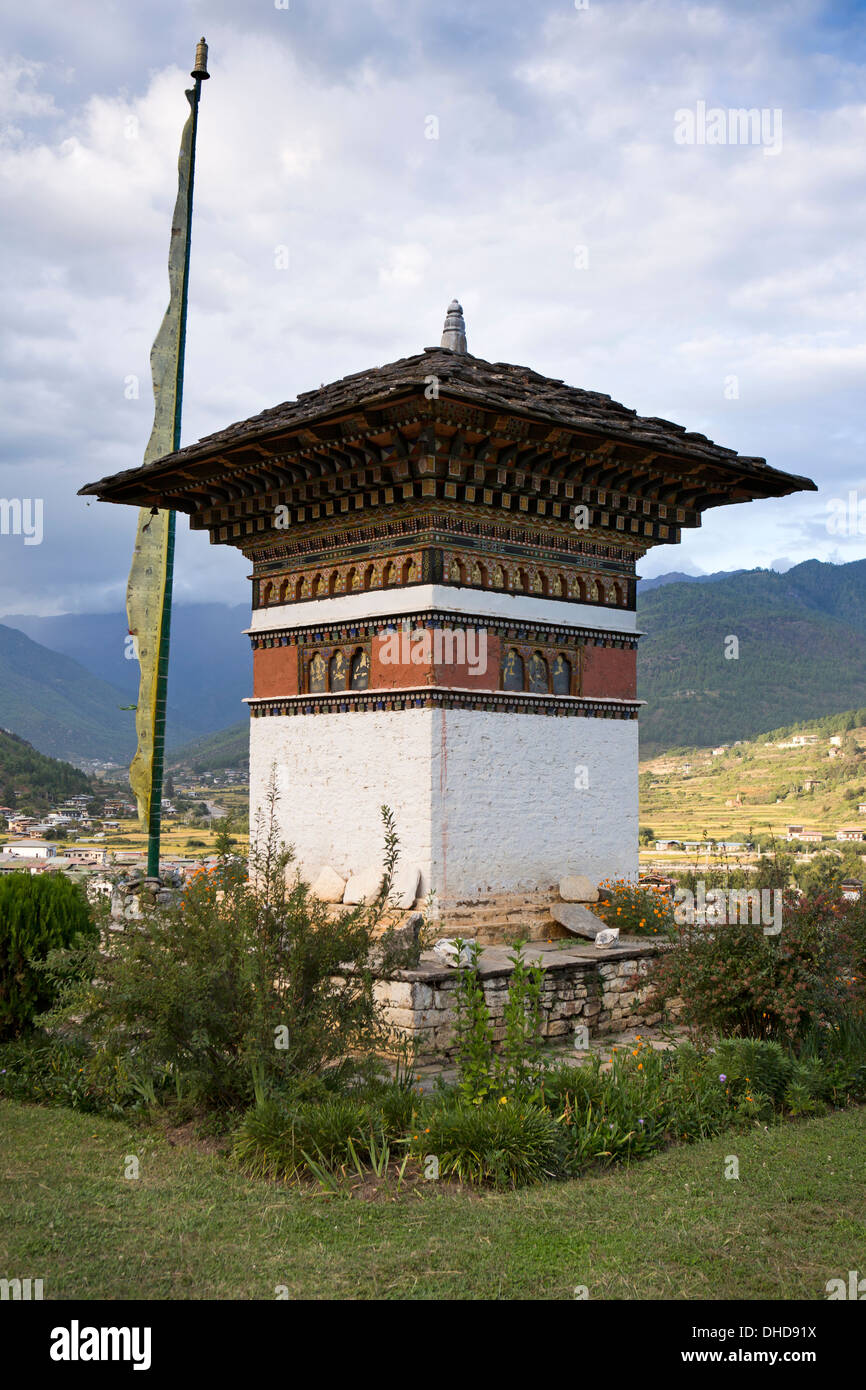 Palace of bhutan painting hi-res stock photography and images - Alamy