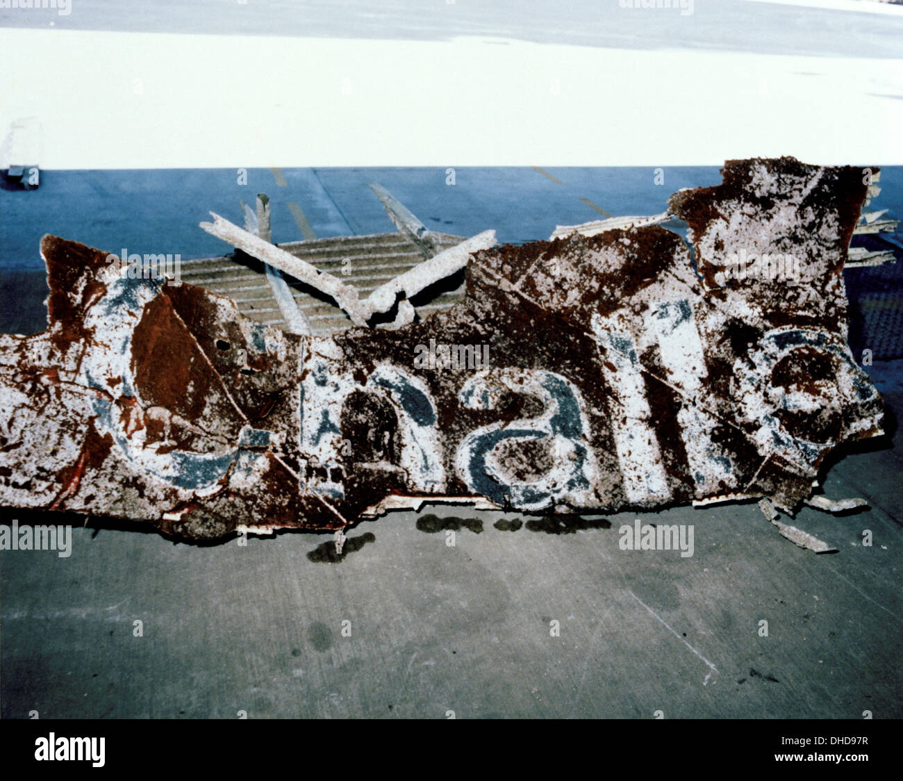 Challenger debris hi-res stock photography and images - Alamy
