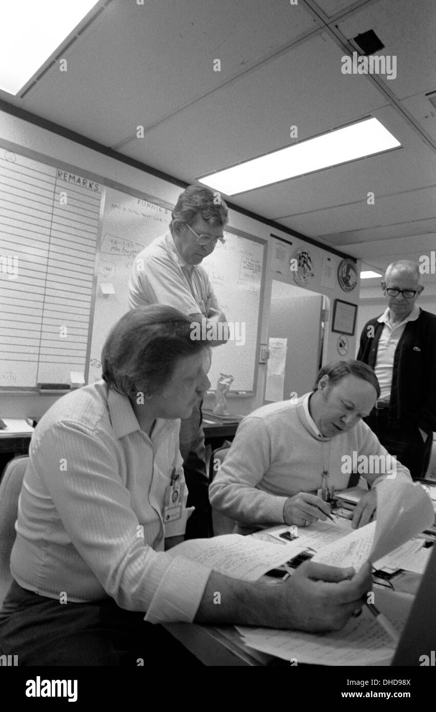 Nasa mission evaluation room Black and White Stock Photos & Images - Alamy