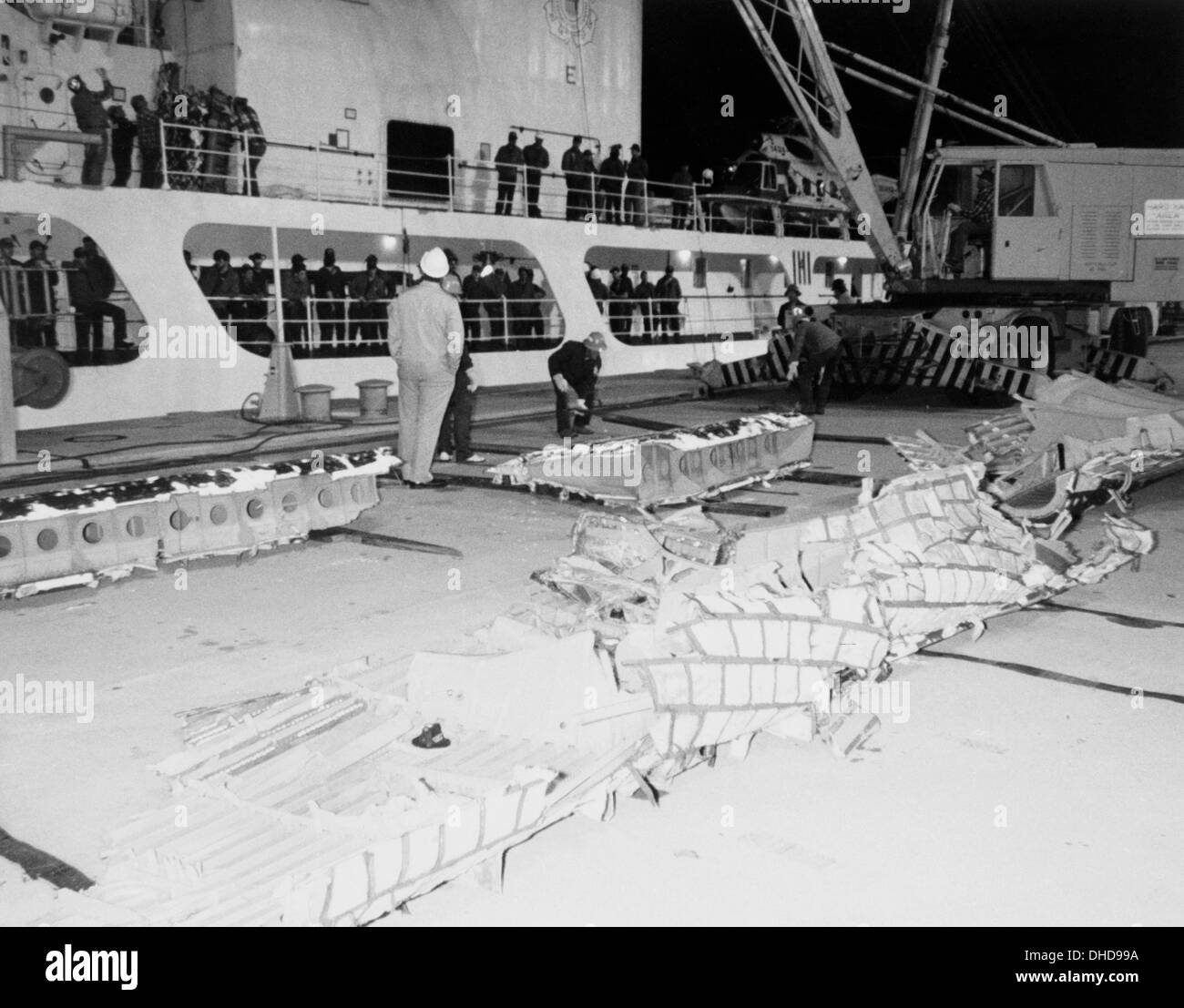 Space shuttle challenger recovery hi-res stock photography and images ...