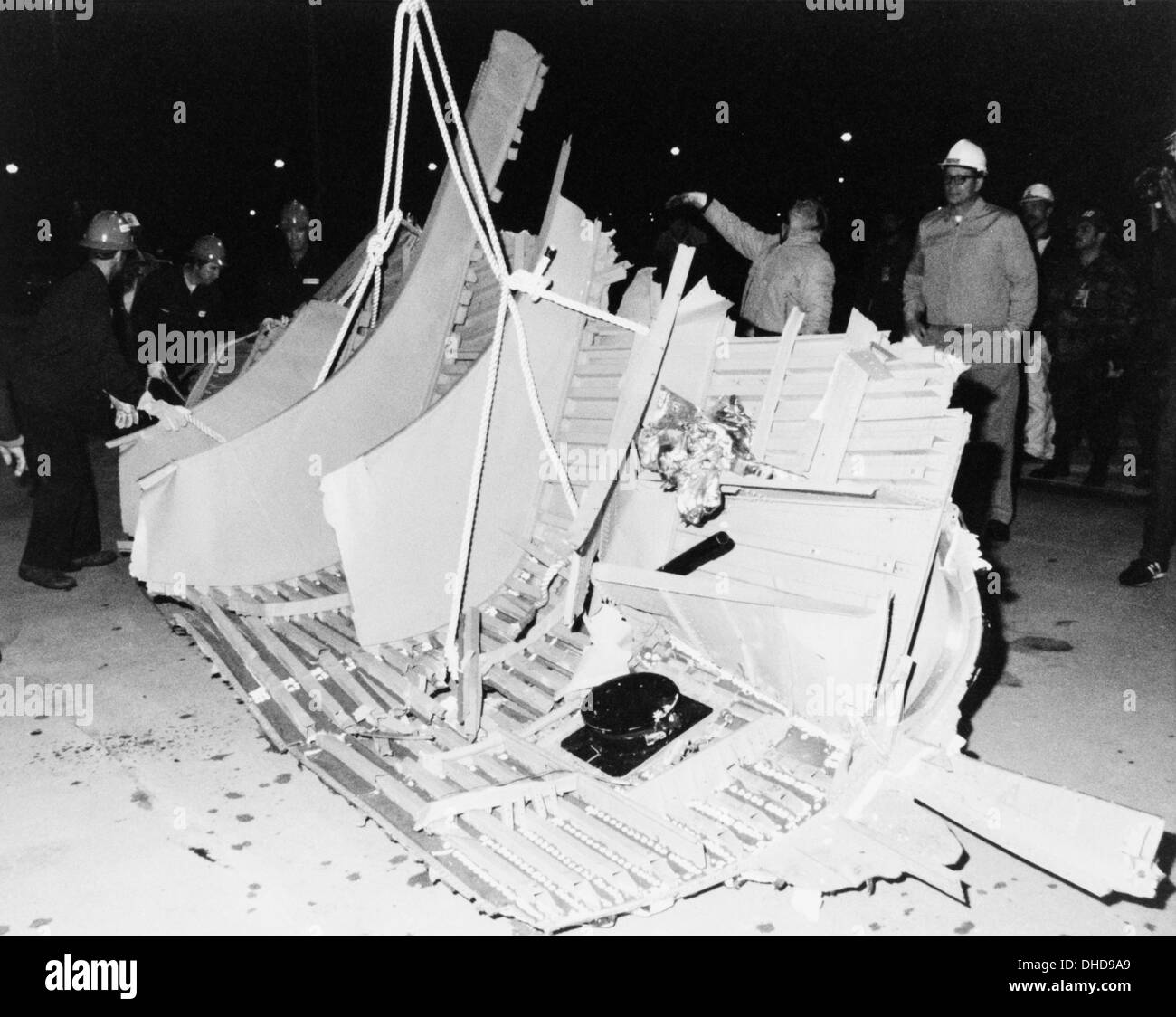 Challenger debris hi-res stock photography and images - Alamy