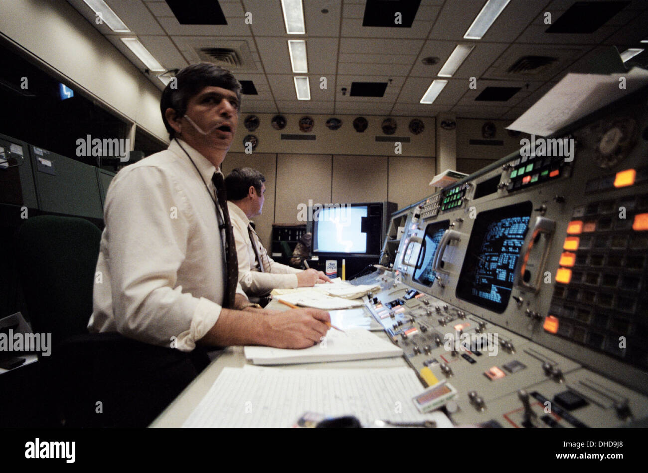 Johnson space center mission control hi-res stock photography and ...