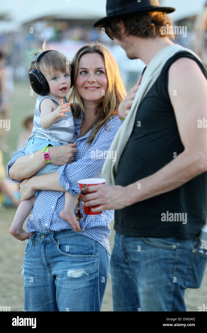 Alicia Silverstone Family