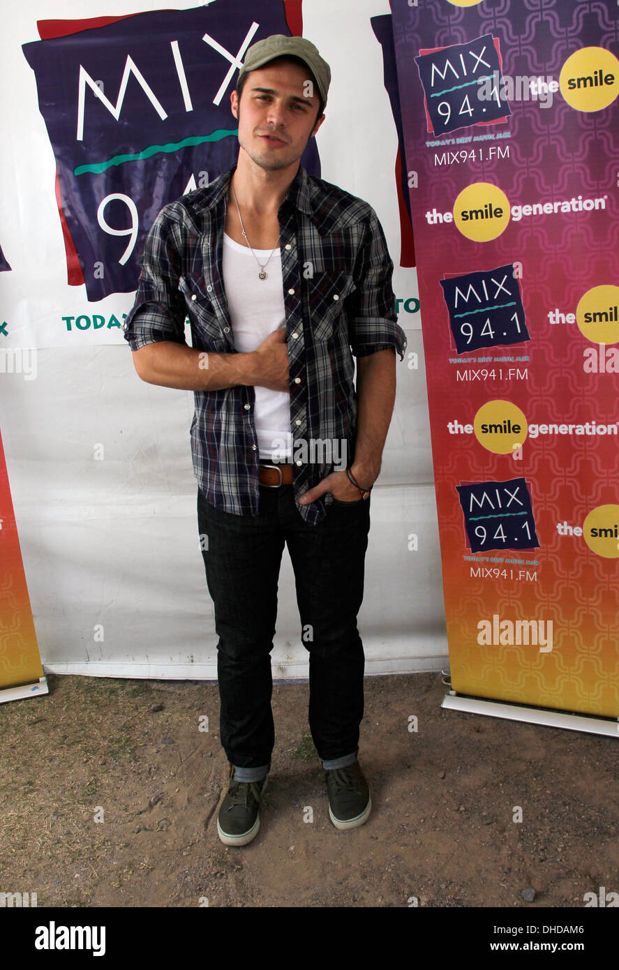 Kris Allen Mix 94.1's Pet-A-Palooza at Star Nursery Field inside Sam ...