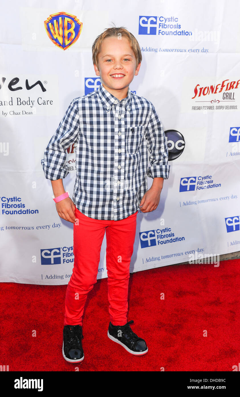 Mason Cotton Wisteria Lane All-American Block Party at Universal ...