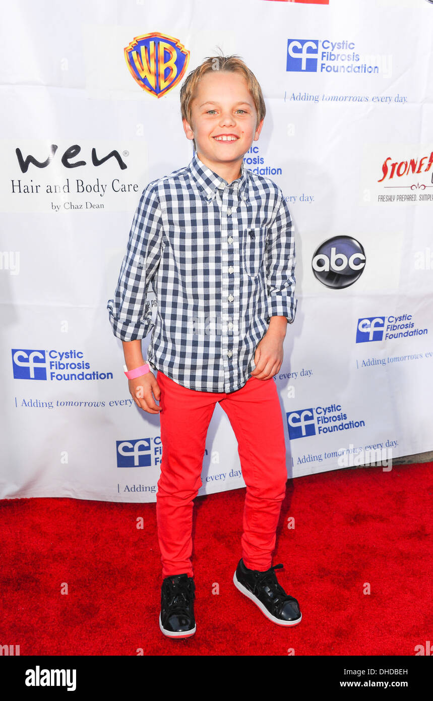 Mason Cotton Wisteria Lane All-American Block Party at Universal ...