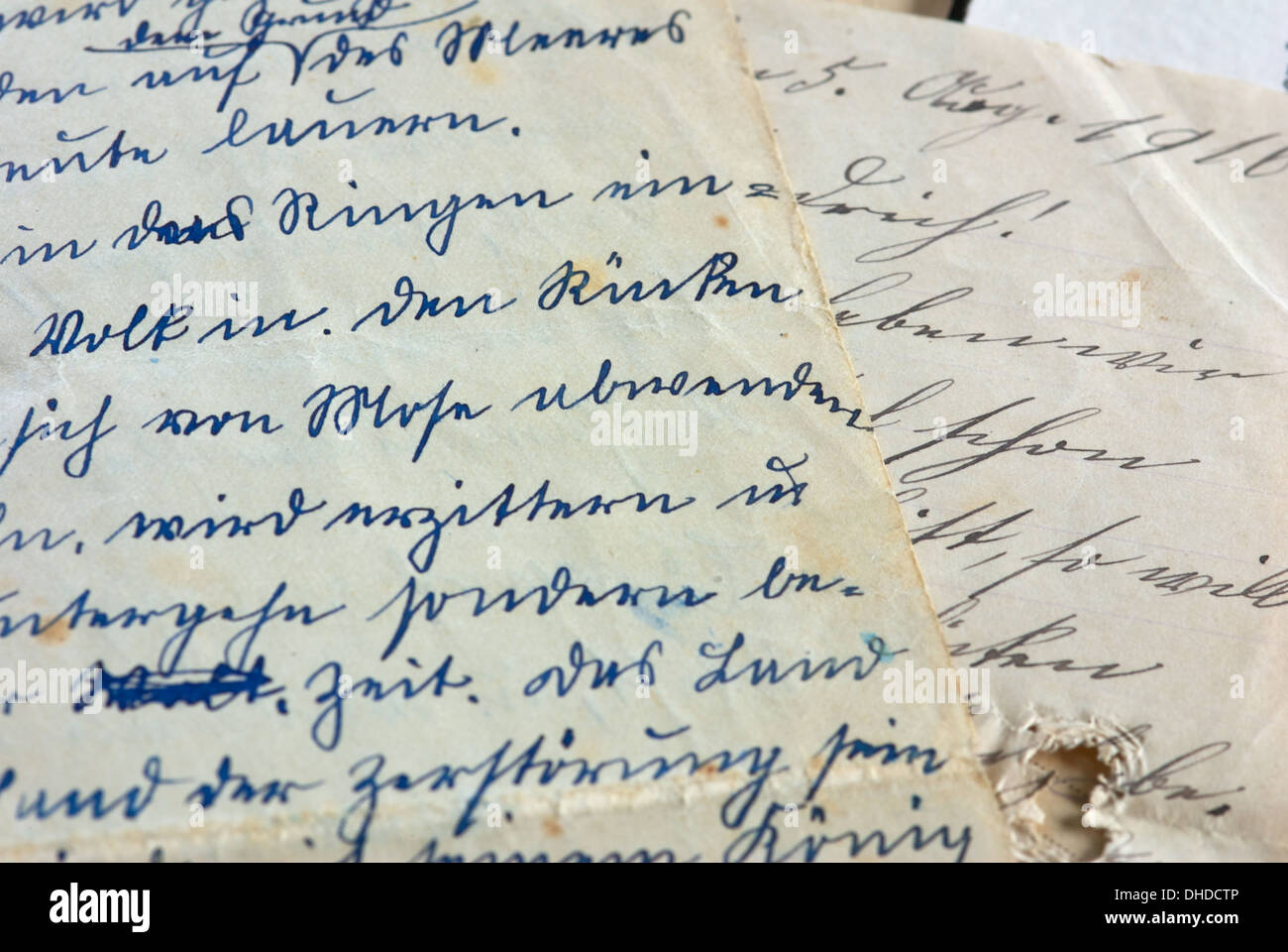 Old handwritten letters hi-res stock photography and images - Alamy