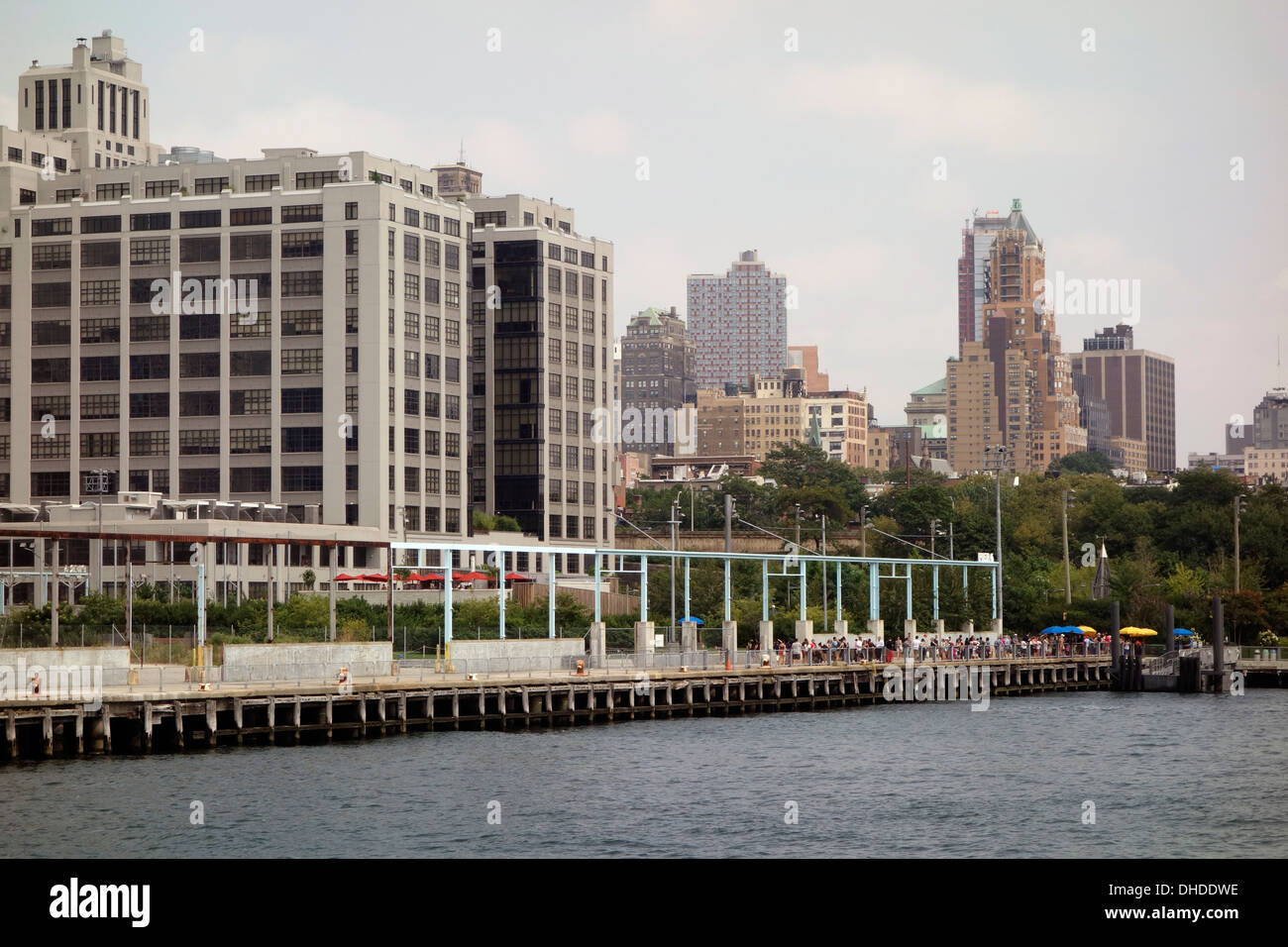 Crowd waiting in hi-res stock photography and images - Alamy