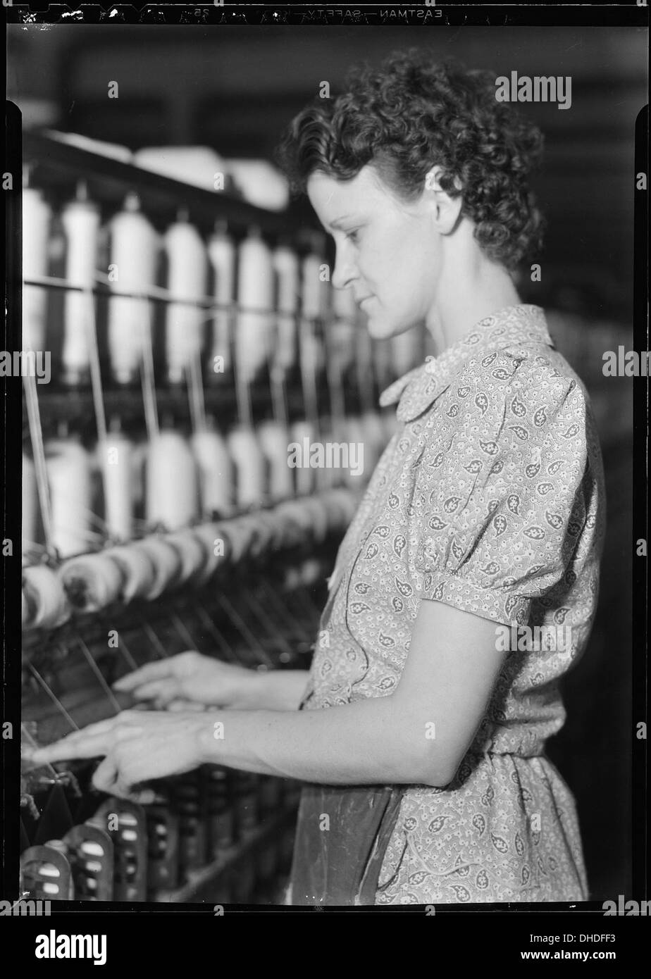 Textiles factory 1900s hi-res stock photography and images - Alamy