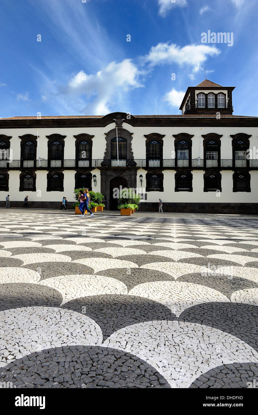 Funchal town hall hi-res stock photography and images - Alamy