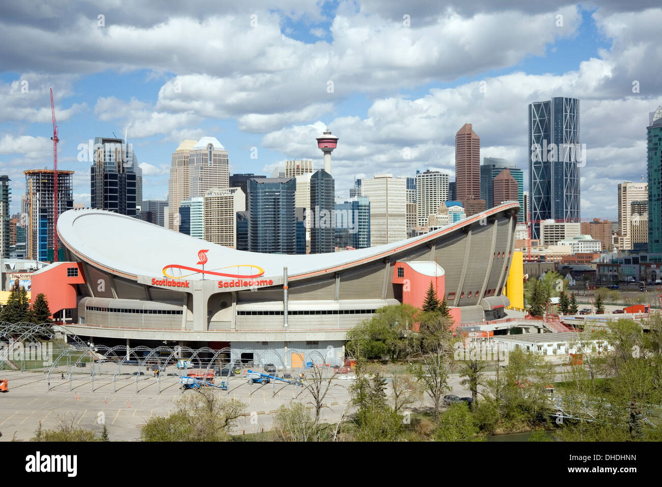 Calgary saddledome skyline hi-res stock photography and images - Alamy