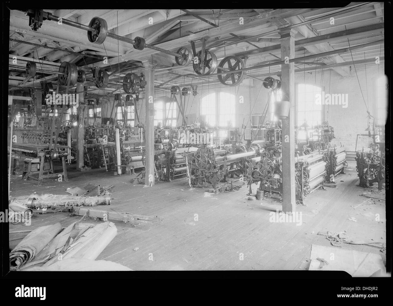 Petty shop hi-res stock photography and images - Alamy