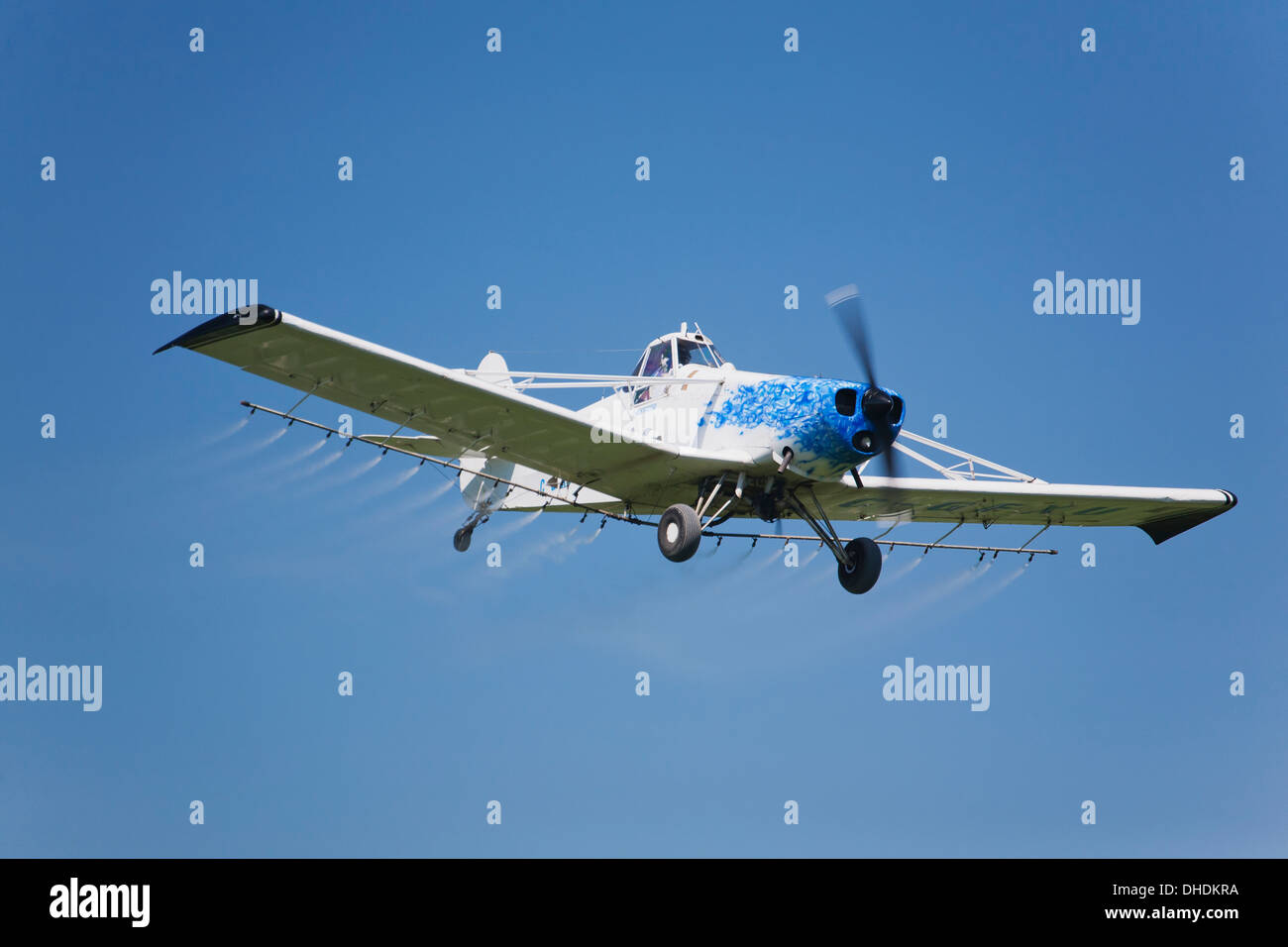 Crop spraying airplane hi-res stock photography and images - Alamy