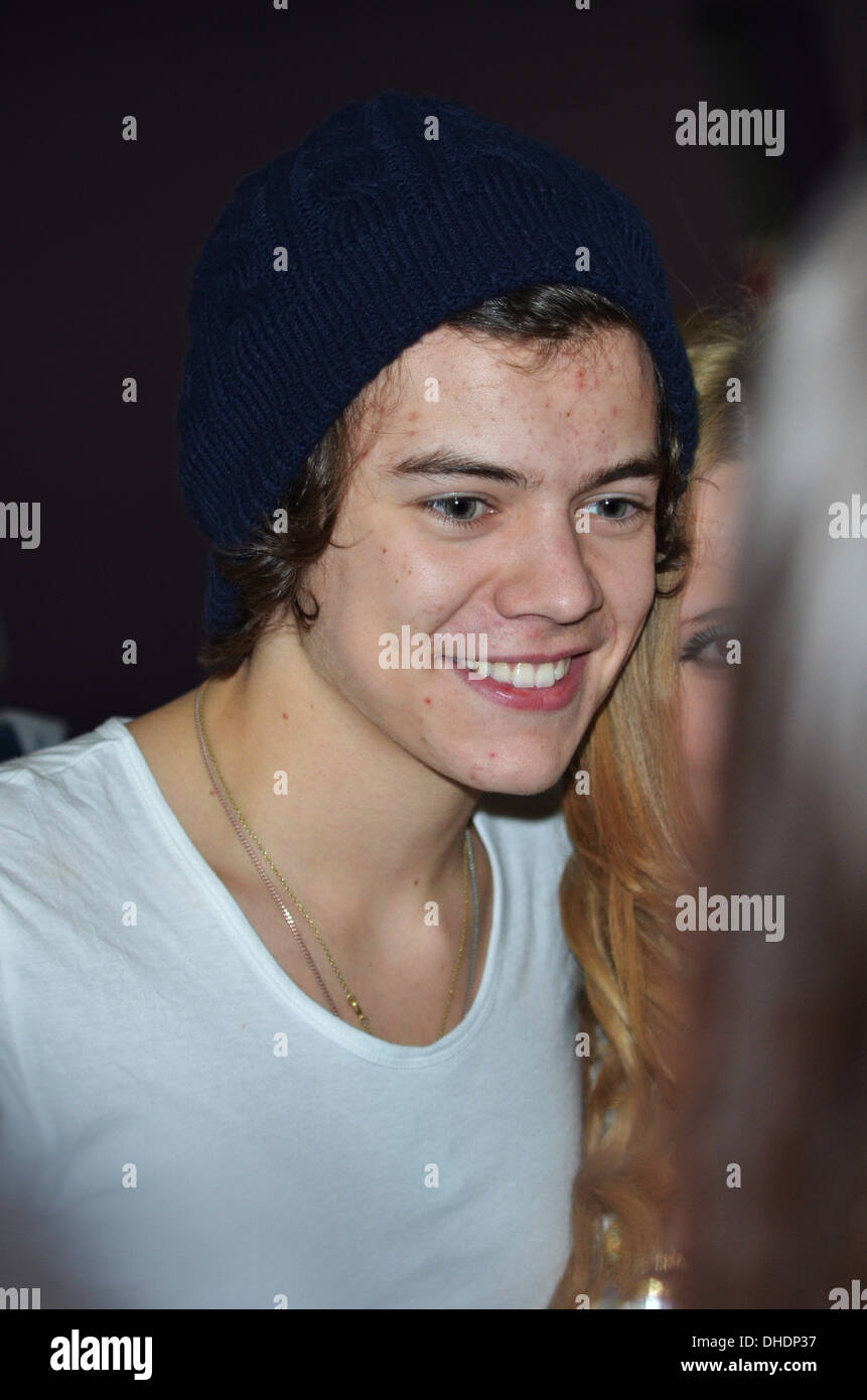 Harry One Direction Acne
