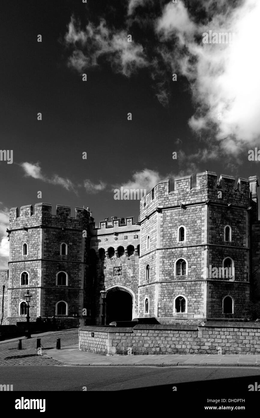 Exterior view of Windsor Castle, Windsor town, Royal Berkshire County ...