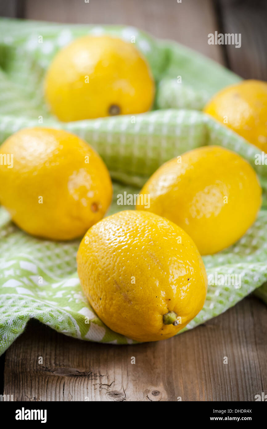 Image of organic lemons hi-res stock photography and images - Alamy