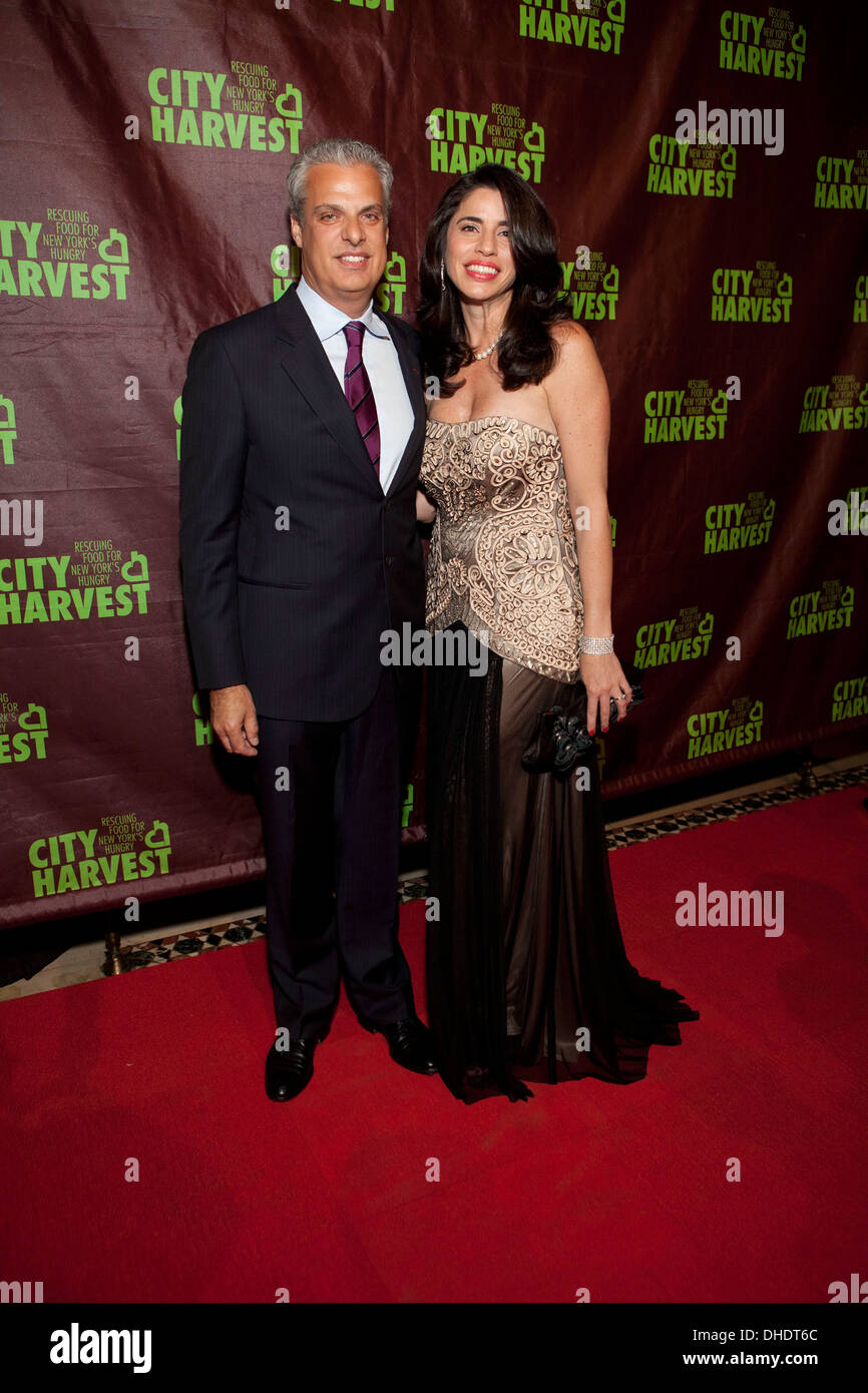 Sandra and Erik Ripert City Harvest to Honor Union Square Hospitality ...