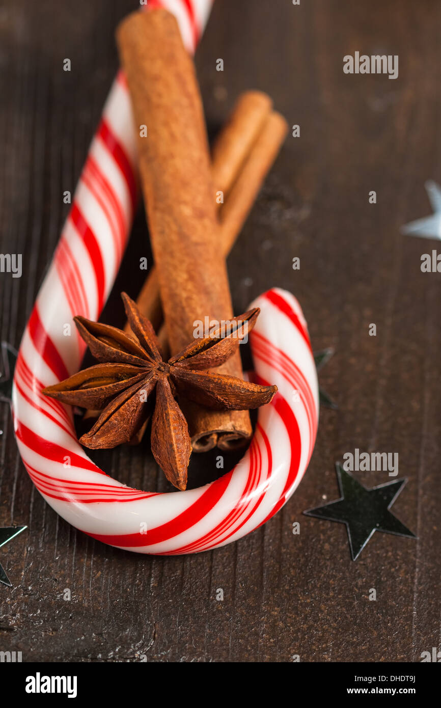Christmas candy sticks hi-res stock photography and images - Alamy