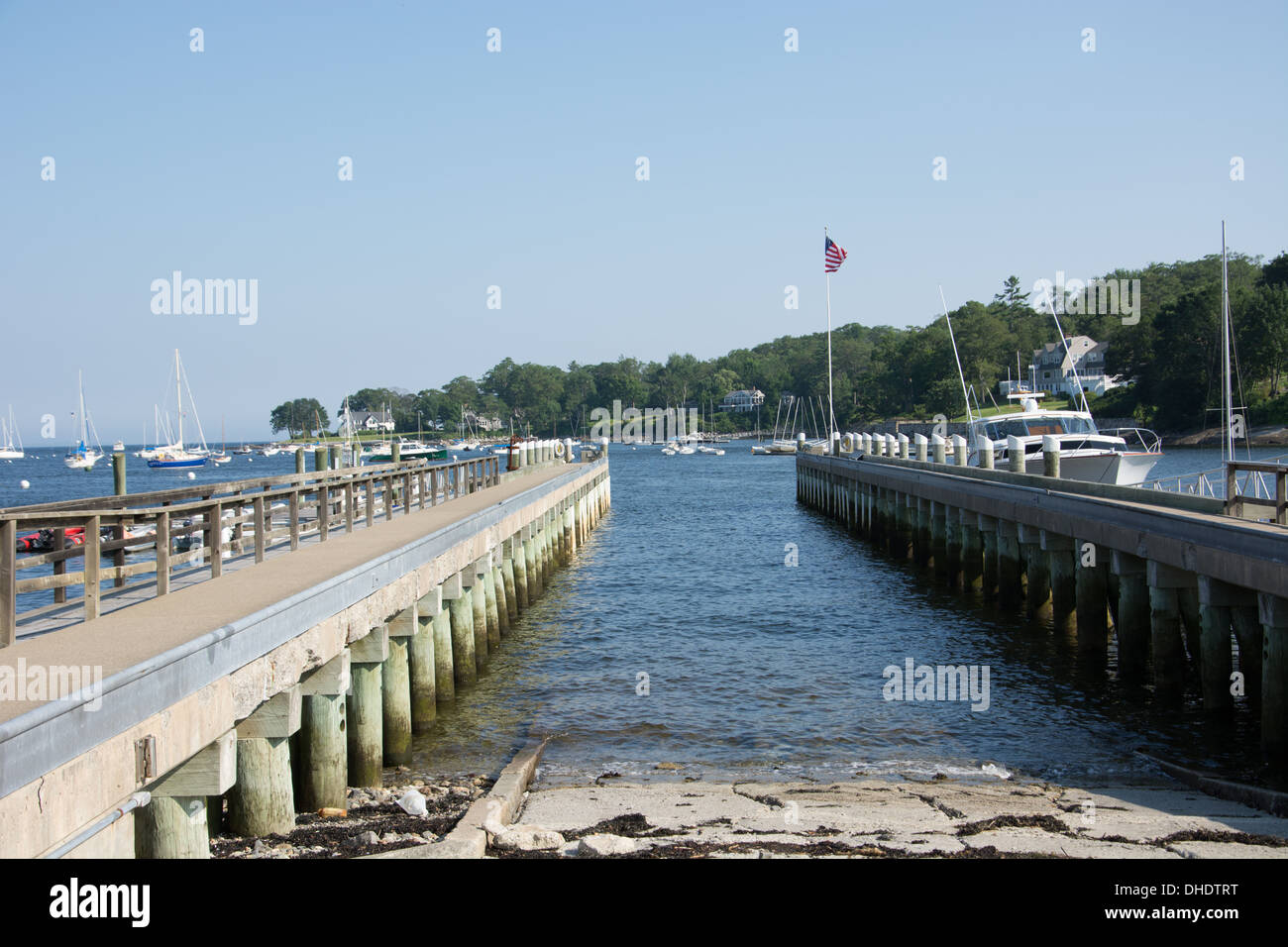Us docks hi-res stock photography and images - Alamy