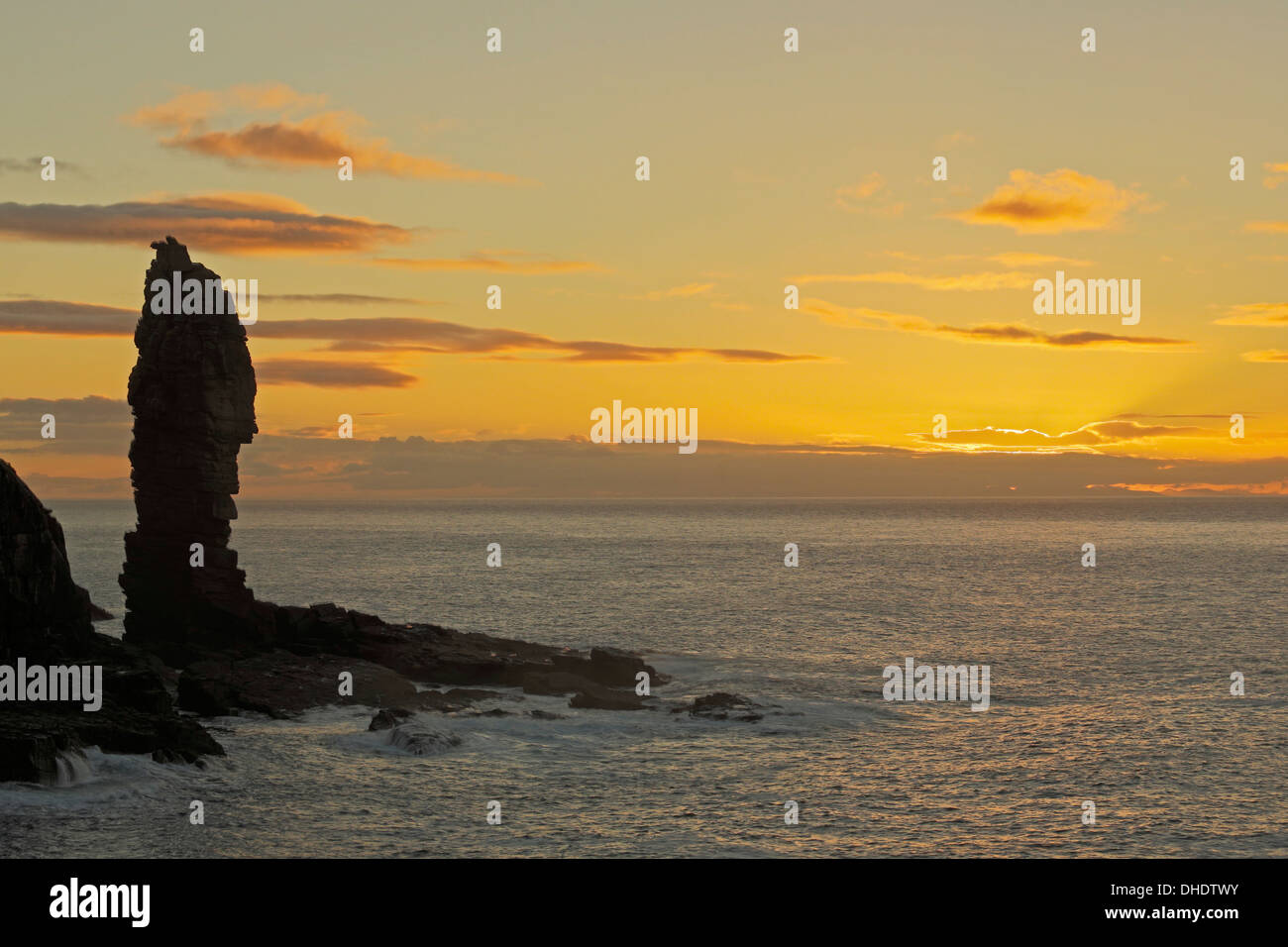 Old man sunset hi-res stock photography and images - Alamy