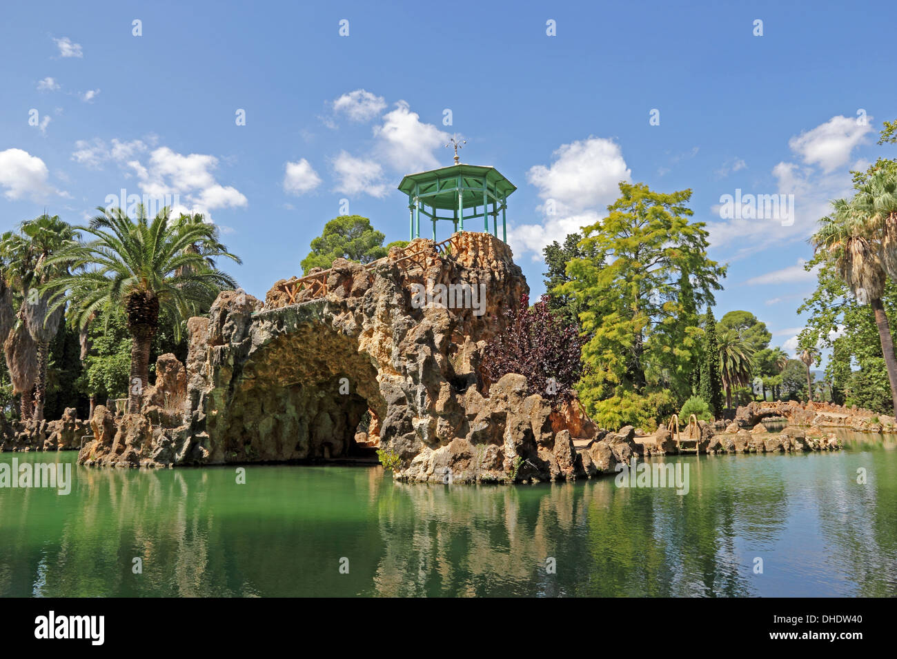 Lake in Parque Sama, Cambrils Stock Photo - Alamy