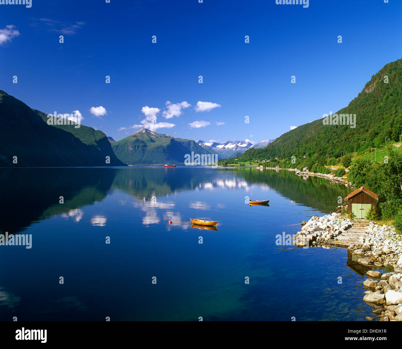 Romsdalsfjord hi-res stock photography and images - Alamy
