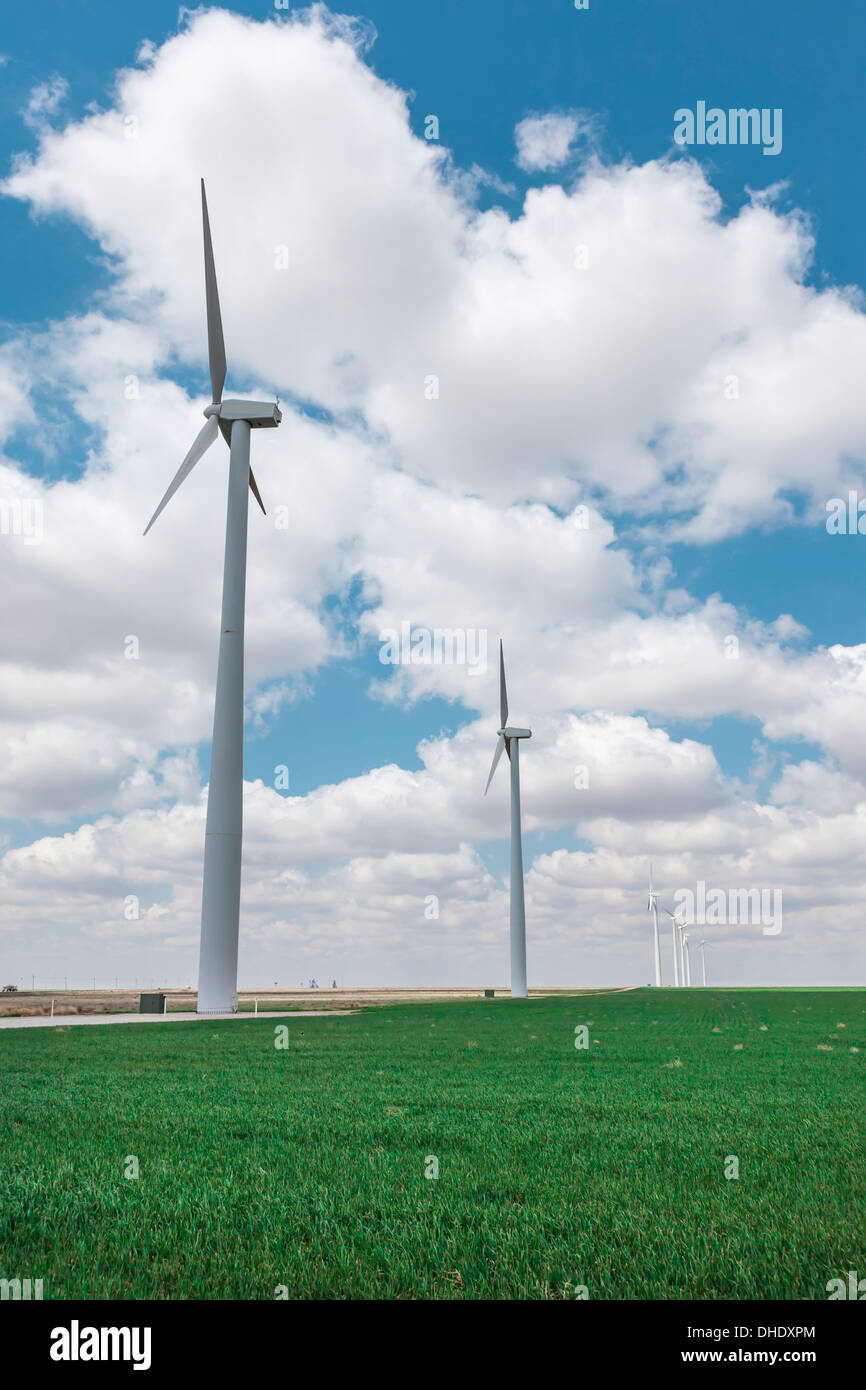 Gray county wind farm hi-res stock photography and images - Alamy