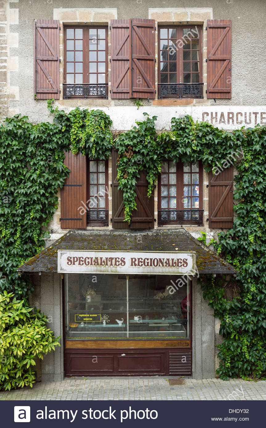 Old French Store Front High Resolution Stock Photography and Images - Alamy
