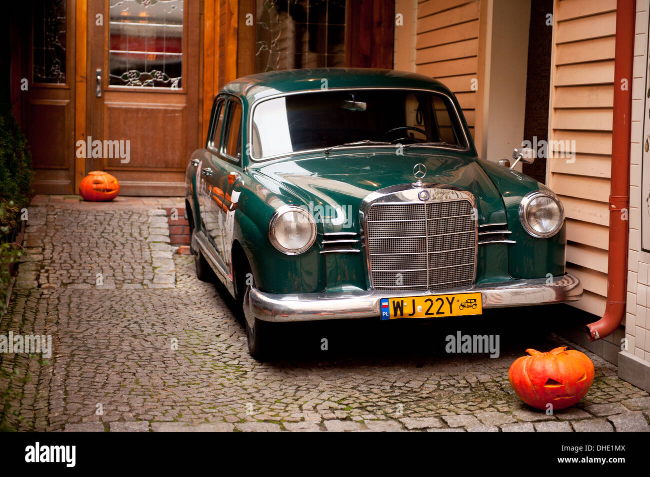 Mercedes Benz car and pumpkins for Halloween Stock Photo - Alamy