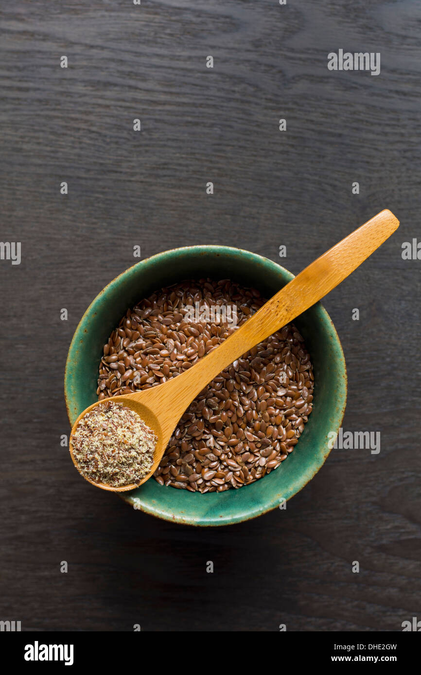 Whole flaxseeds and ground flaxseed hi-res stock photography and images - Alamy