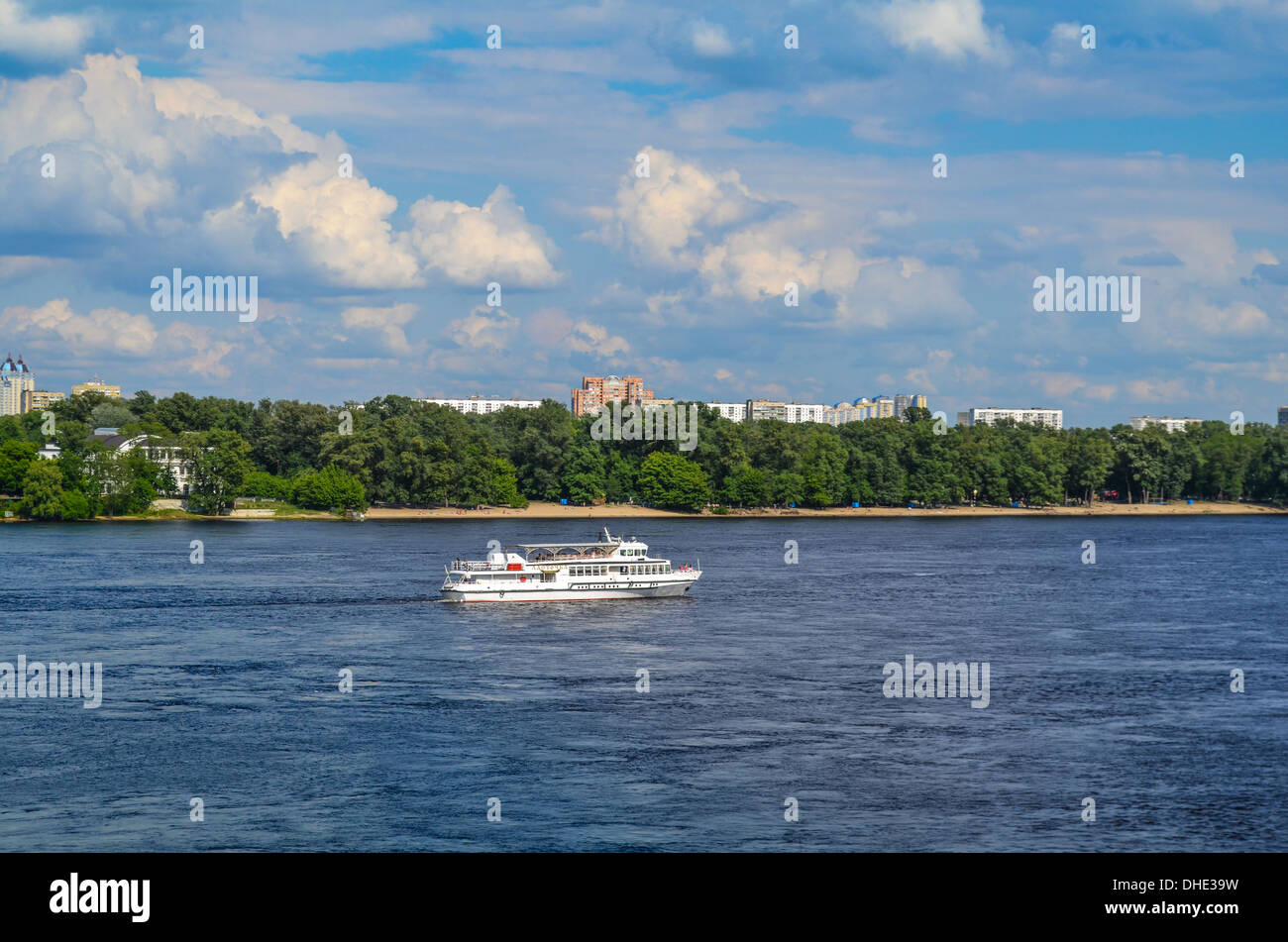 Tourist boat on the Dnieper river, Kiev, Ukraine Stock Photo - Alamy
