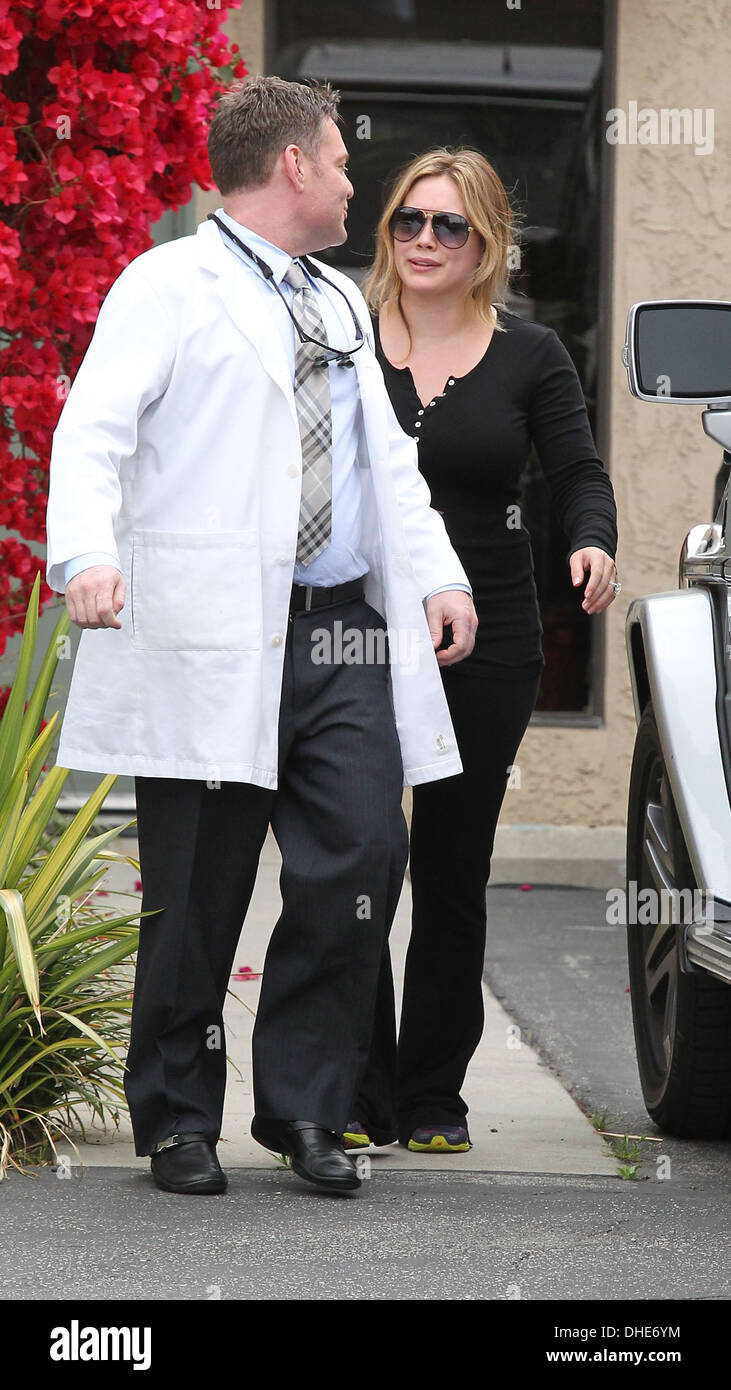 Hilary Duff leaves a doctor's office Los Angeles, California - 25.04.12 ...