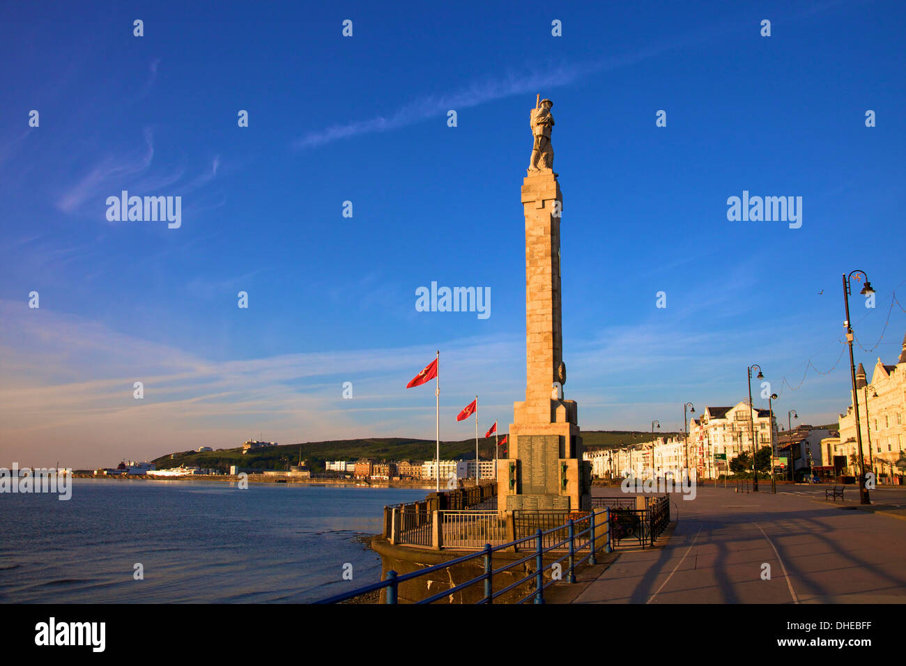Douglas War Memorial and Seafront, Douglas, Isle of Man, Europe Stock ...