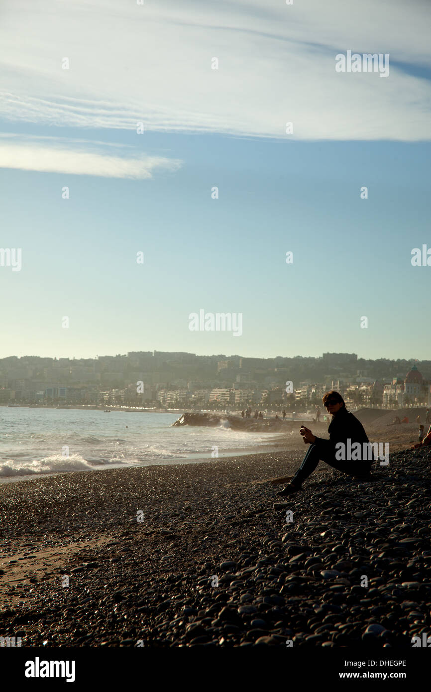 woman reading on the beach Stock Photo - Alamy