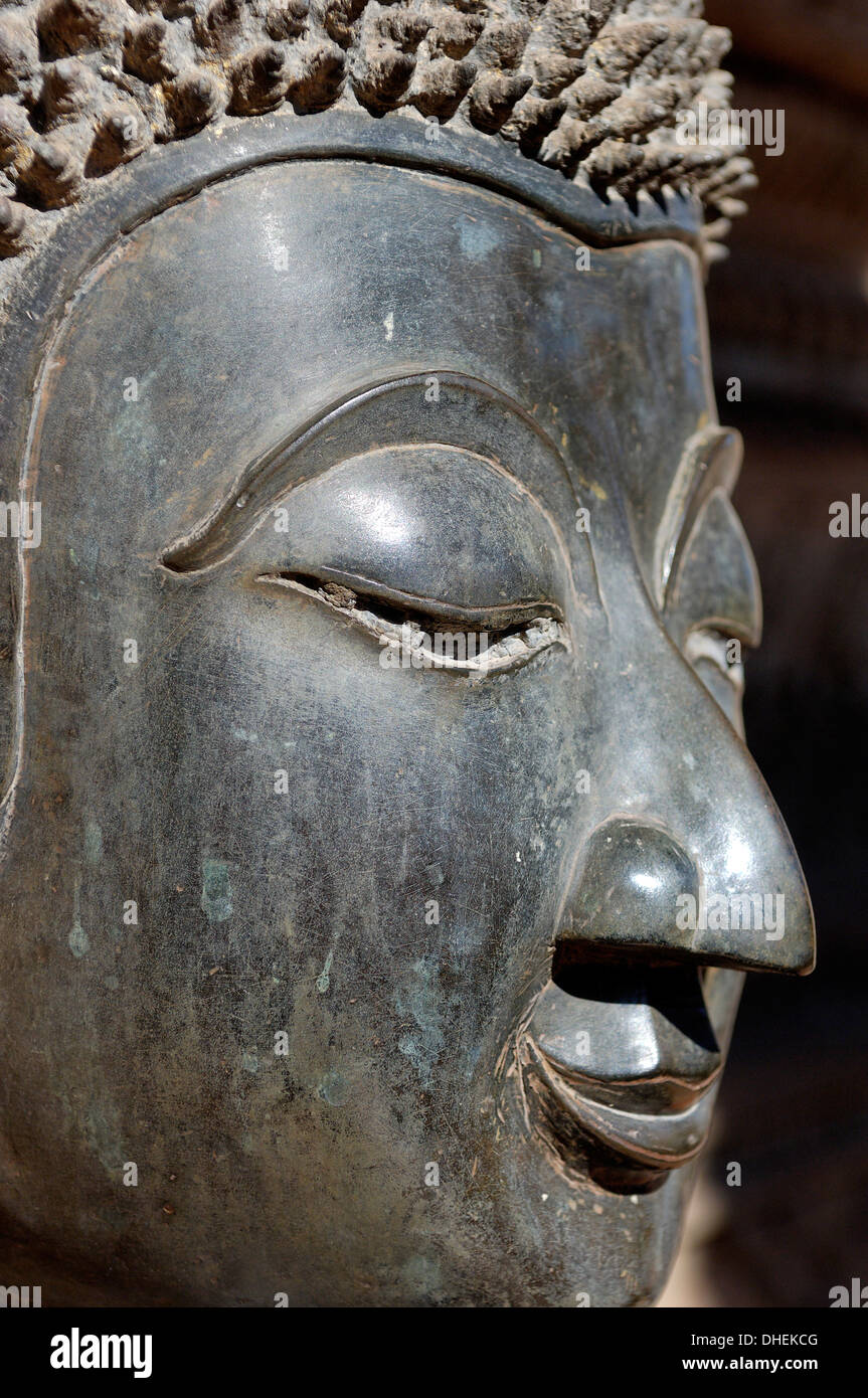 Detail of statue of the Buddha, Wat Phra Keo, built by King ...